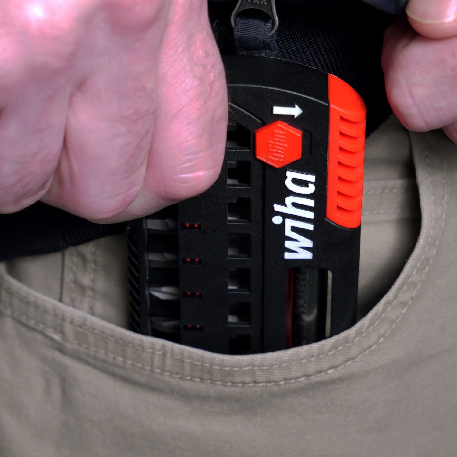 8 Piece TerminatorBlue Impact Bit Set With Magnetic Bit Holder - 1 Inc