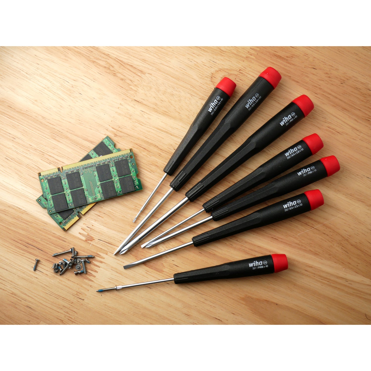 Wiha 26197 Precision Slotted/Phillips Set